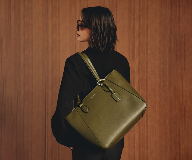 Buy Branded Side Bags Online – Compact & Fashionable Bags